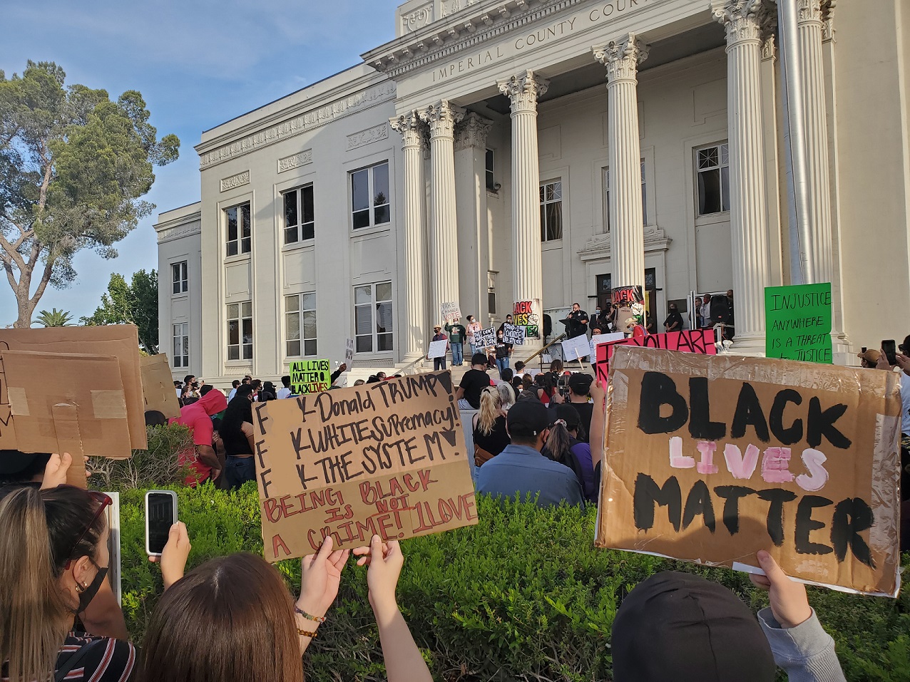 #BLM Peaceful Protest Takes Place at Courthouse » Holtville Tribune