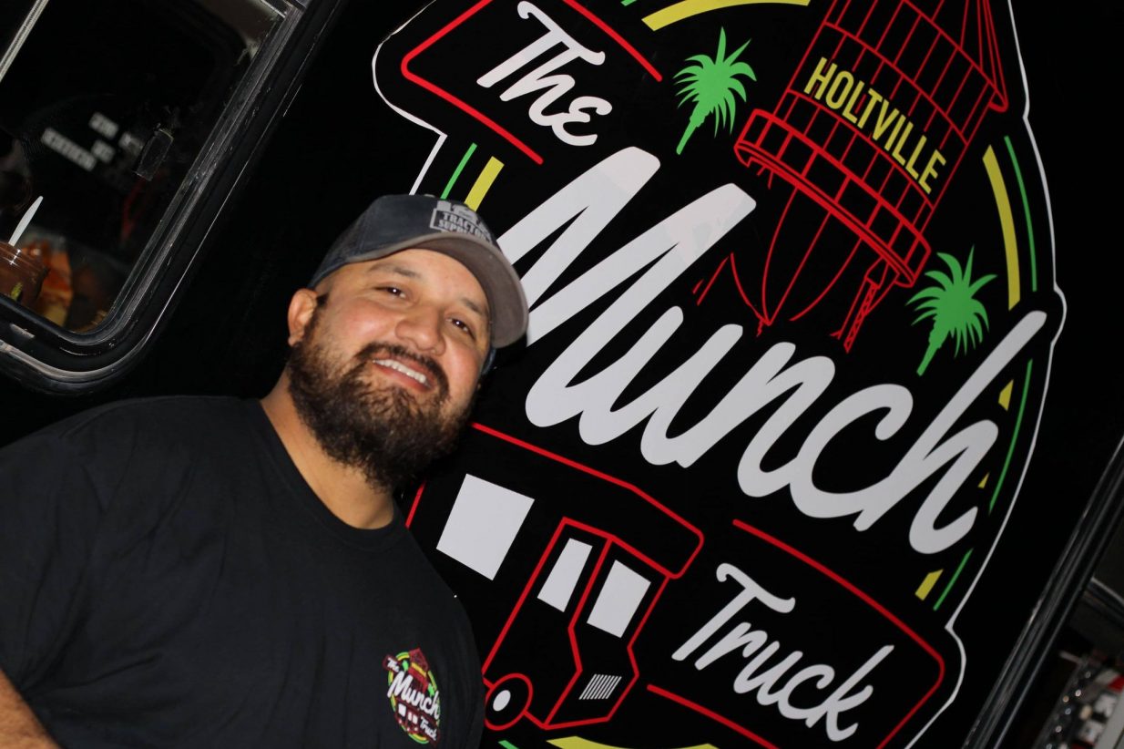The Munch Truck Arrives in Holtville » Holtville Tribune