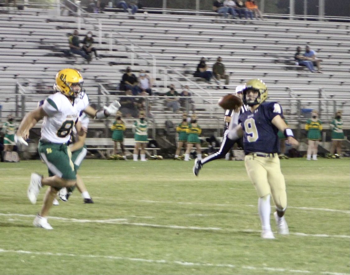 FOOTBALL: Vikings Ground and Pound Buries Scots » Holtville Tribune