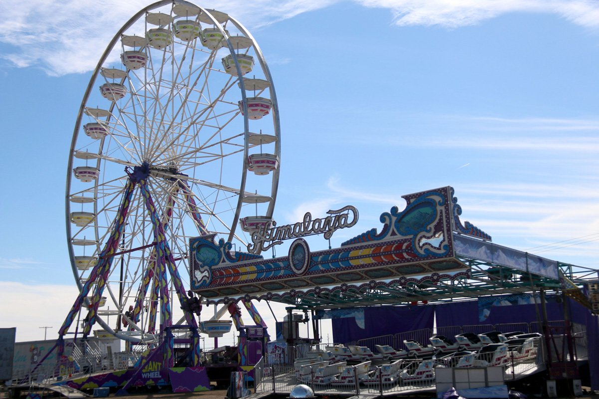 Fair Contest Seeks ‘Groovy’ Window Art » Holtville Tribune