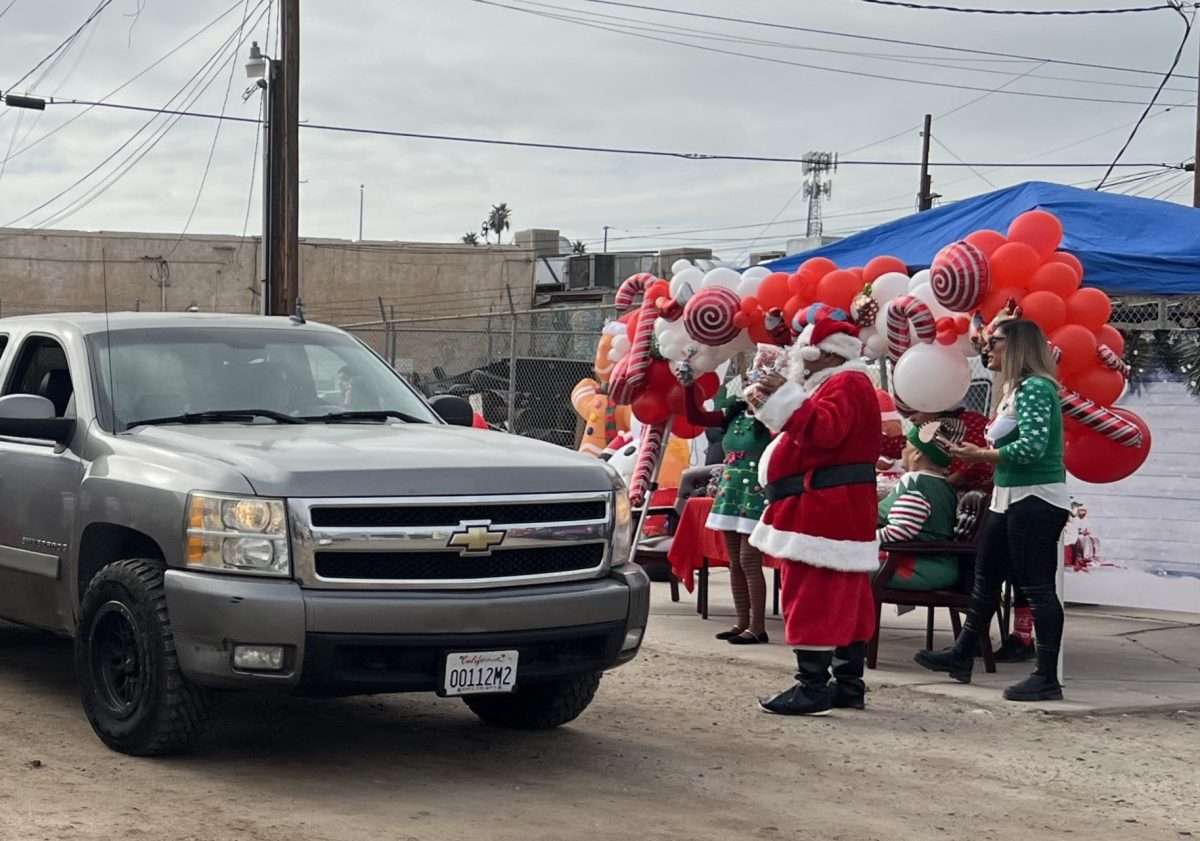 Sure Helpline Provides Gifts for Community’s Needy » Holtville Tribune