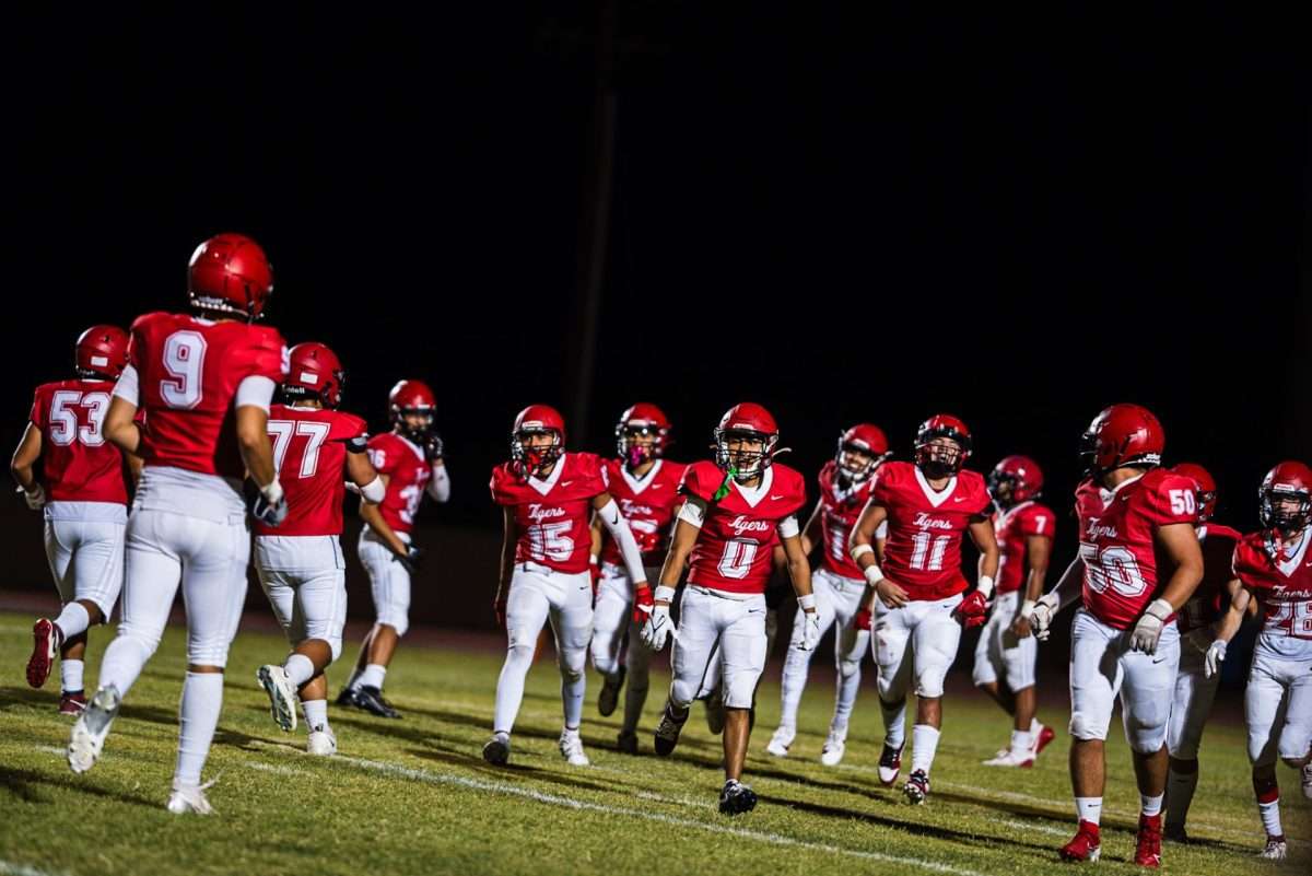 FOOTBALL: Tigers Bully Scots with Big First Half » Holtville Tribune